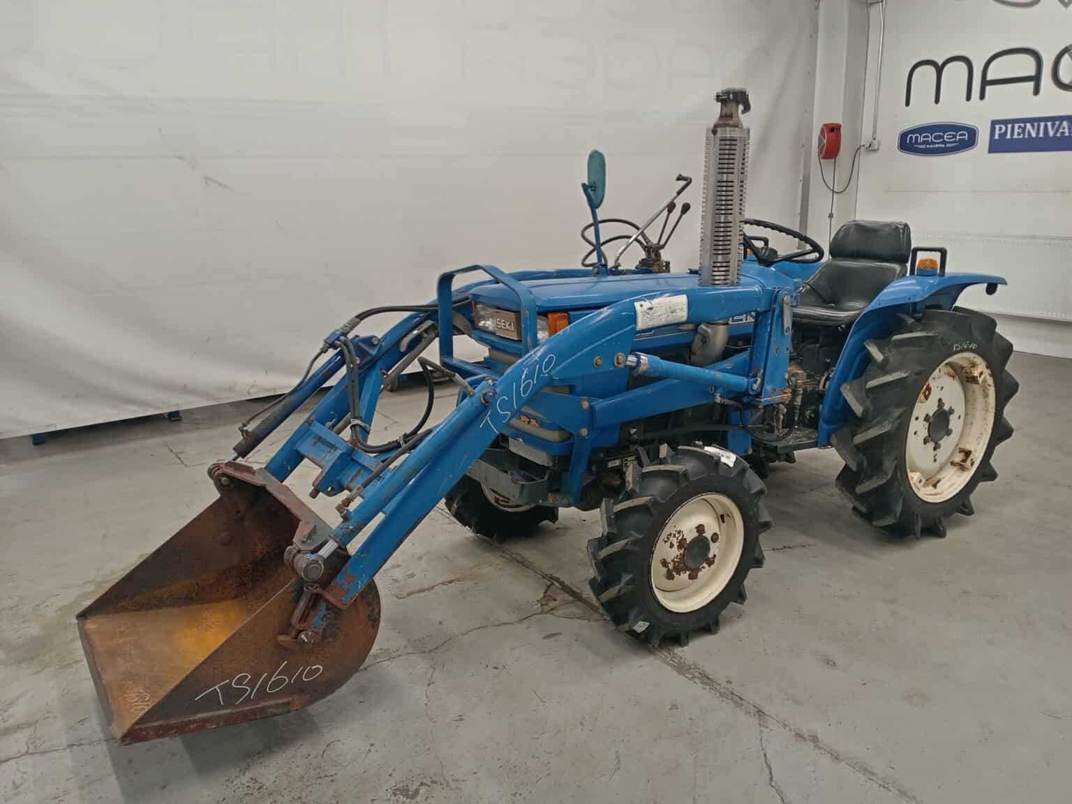 Iseki TS1610 4WD Minitraktori, etukuormaajalla - Macea Machinery
